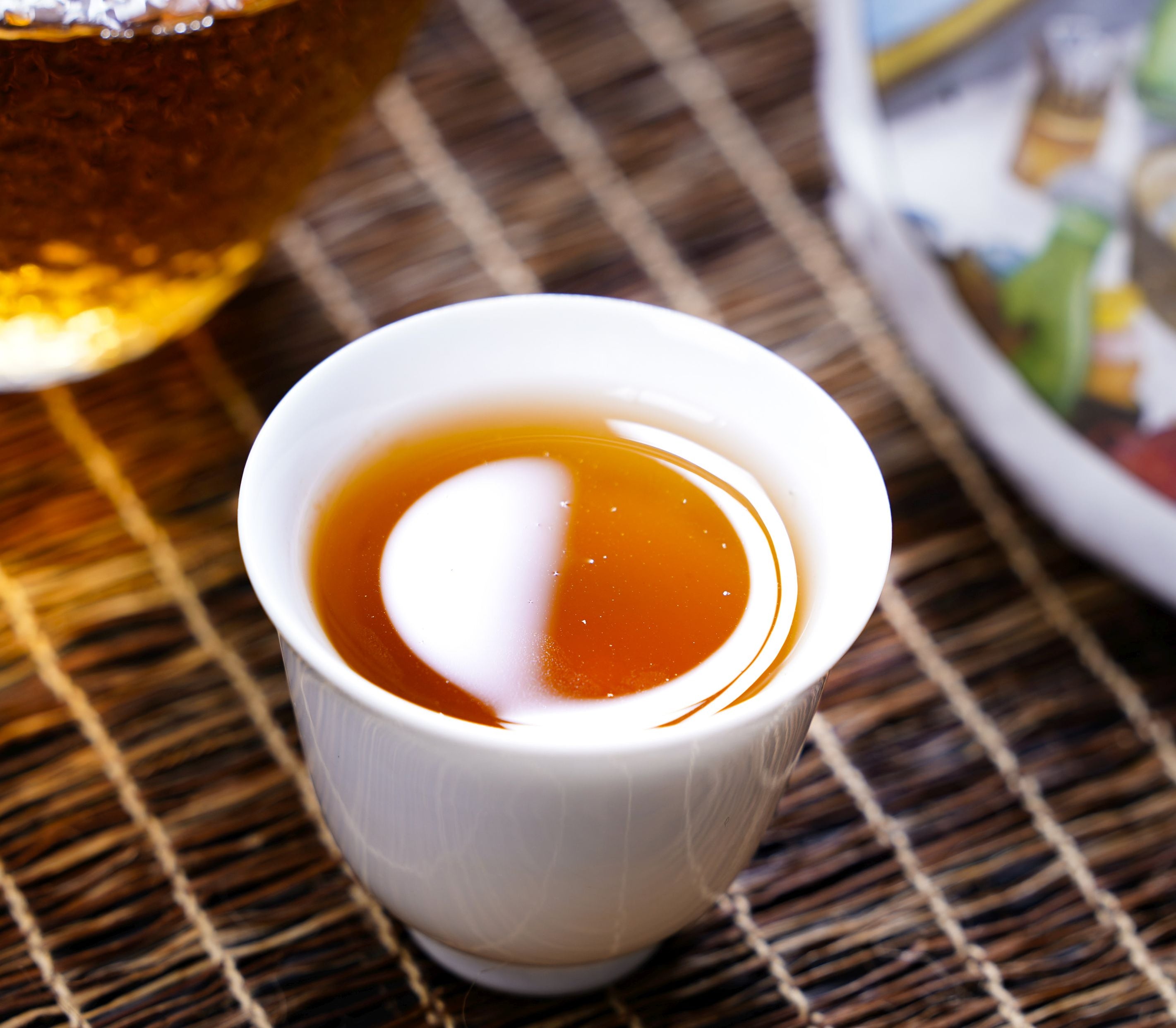 2023 Yunnan Sourcing "Suan Zao Shu" Old Arbor Black Tea Cake Yunnan Sourcing Tea Shop