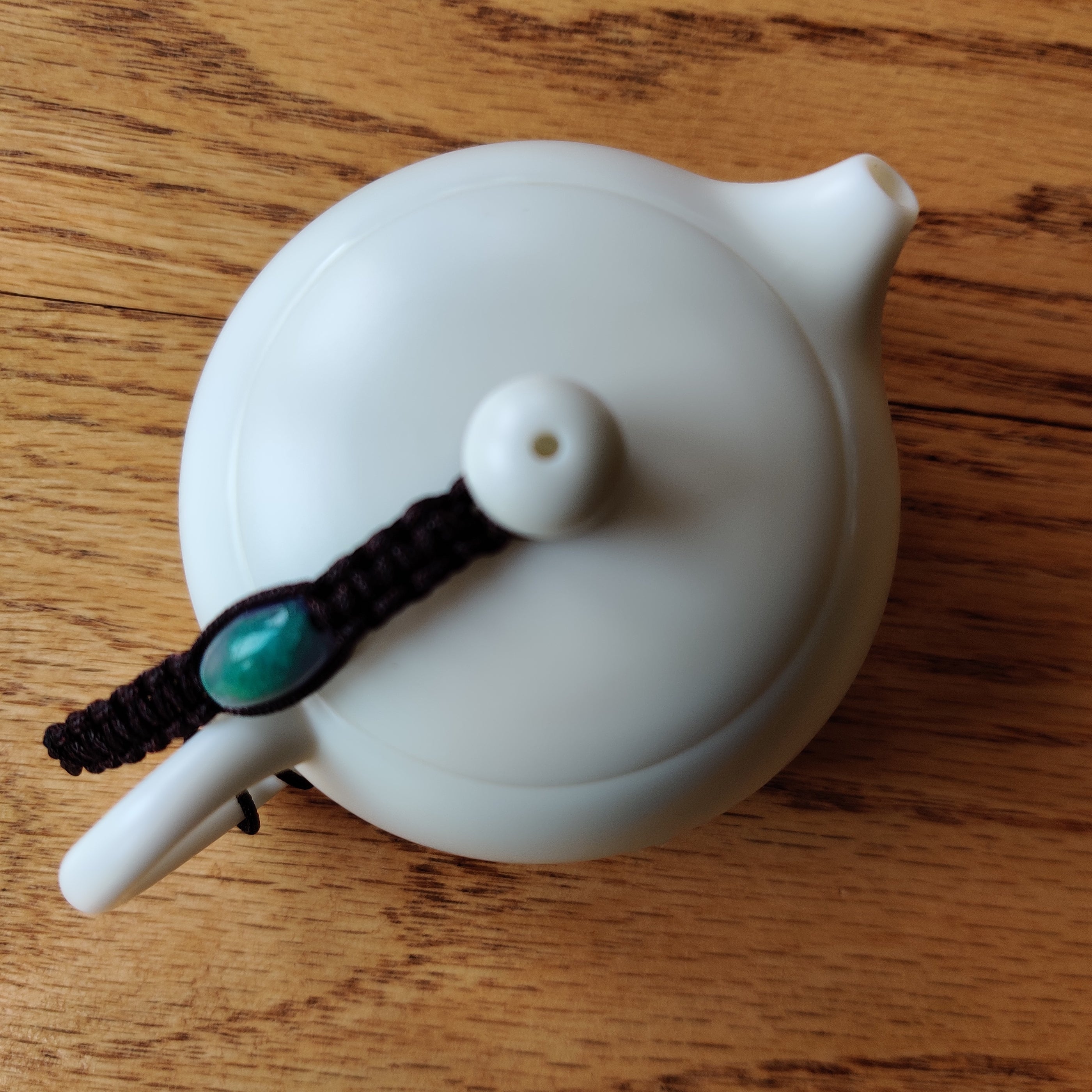 Mutton Fat Jade Porcelain "Xi Shi" Teapot Yunnan Sourcing Tea Shop