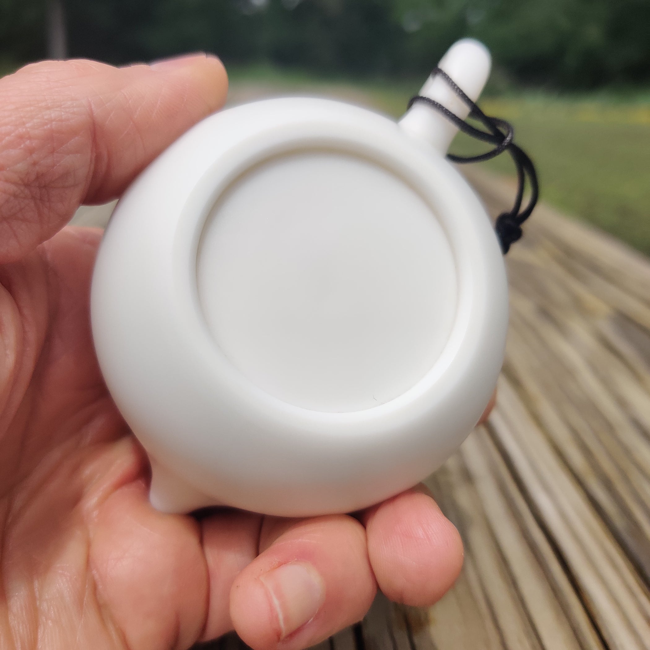 Mutton Fat Jade Porcelain "Xi Shi" Teapot Yunnan Sourcing Tea Shop