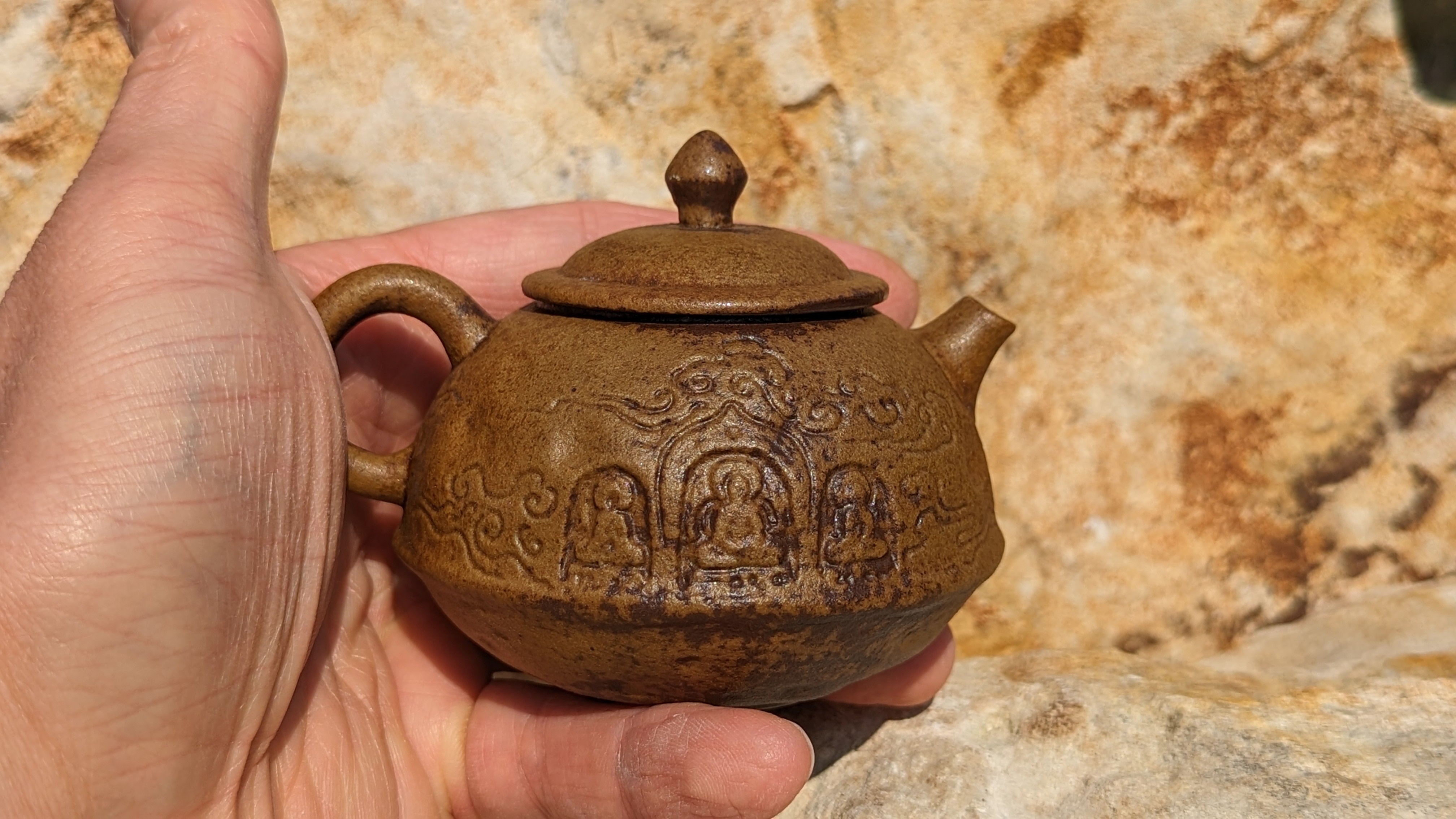 Buddha Grotto Wood-Fired Kiln Clay Teapot Yunnan Sourcing Tea Shop