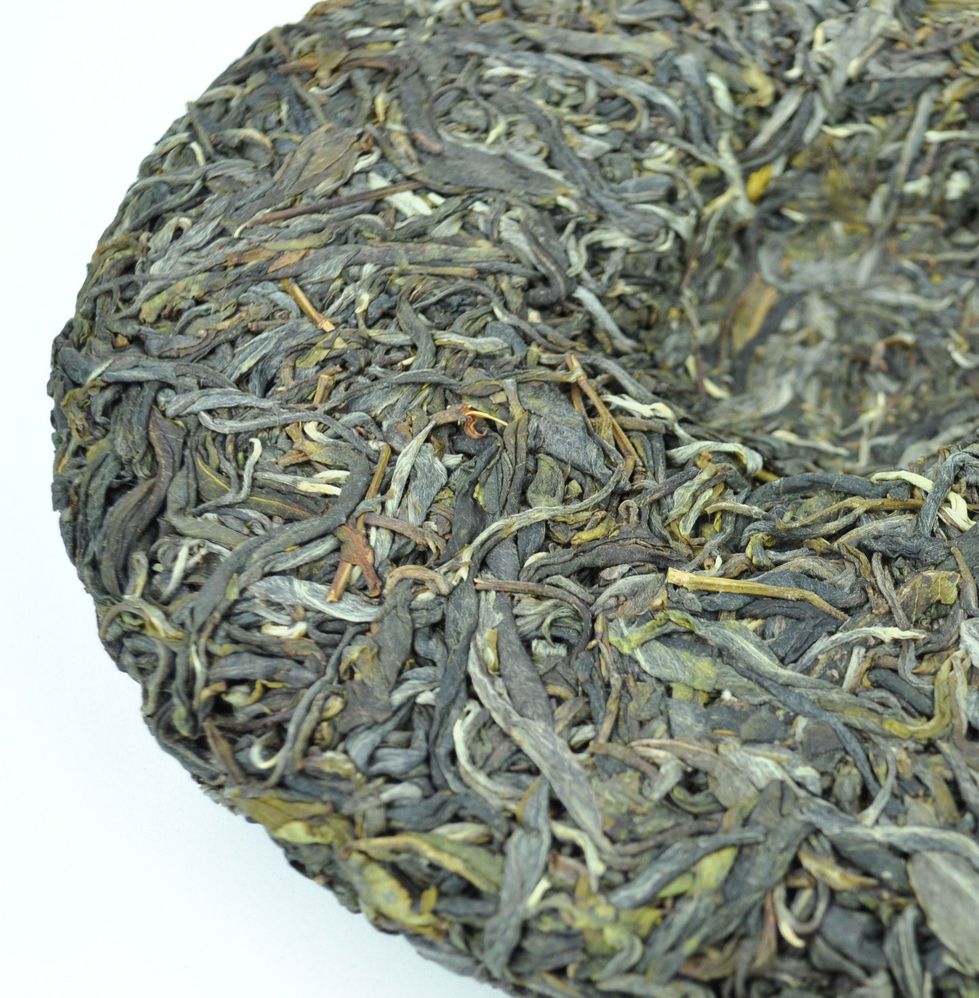 2016 Yunnan Sourcing "Bang Dong Zi Cha" Purple Raw Pu-erh Tea Cake ...