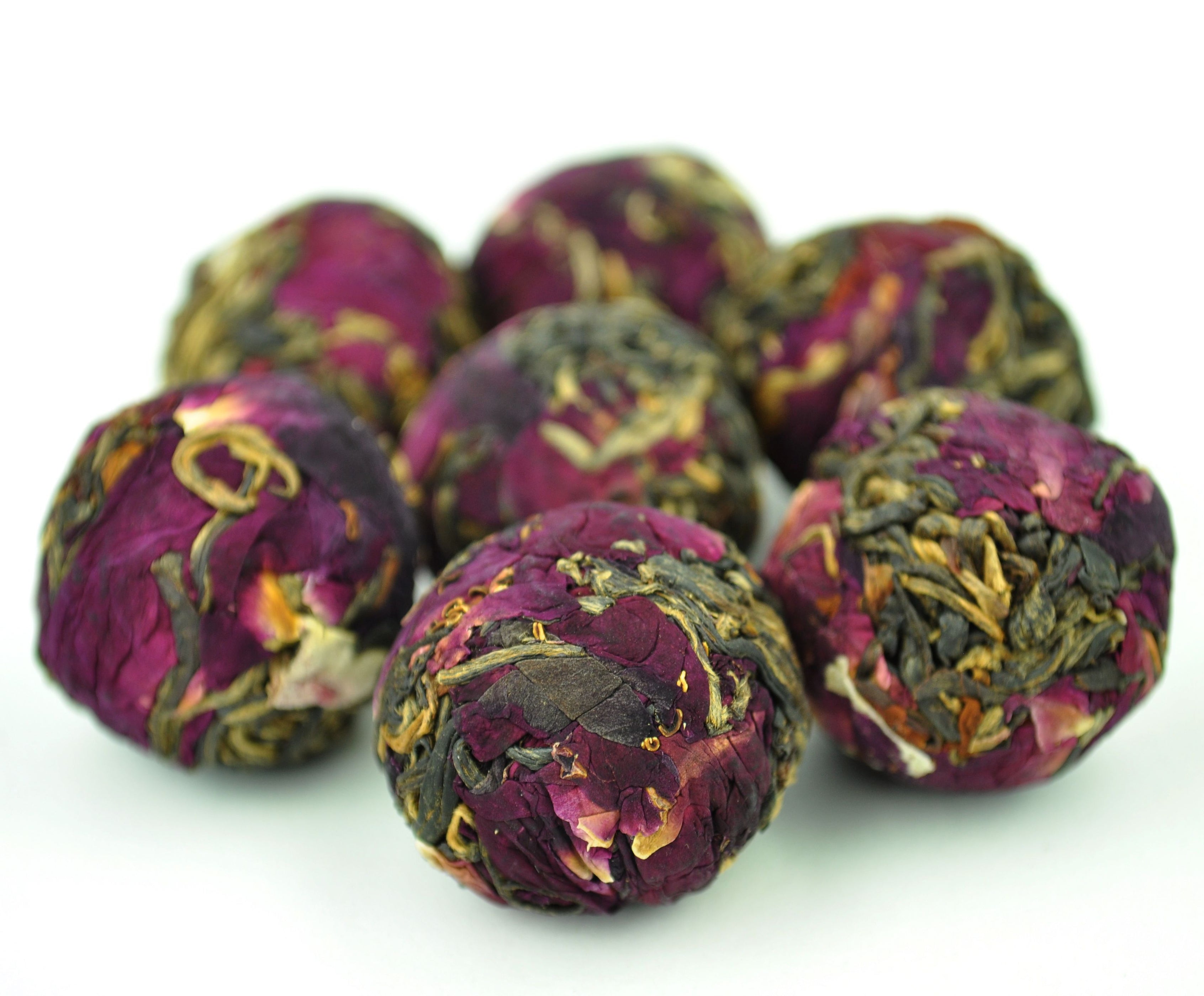 Yunnan Rose Flowers and Big Snow Mountain Black Tea Dragon Ball Yunnan ...