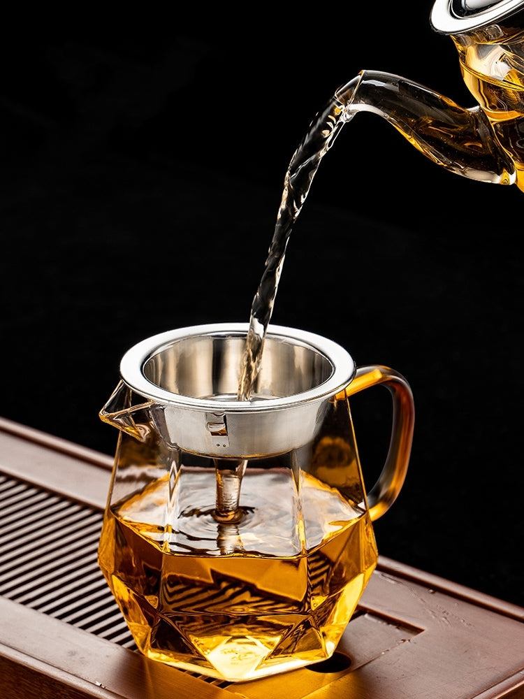 Hexagonal "Amber Gem" Glass Cha Hai with Strainer Yunnan Sourcing Tea Shop
