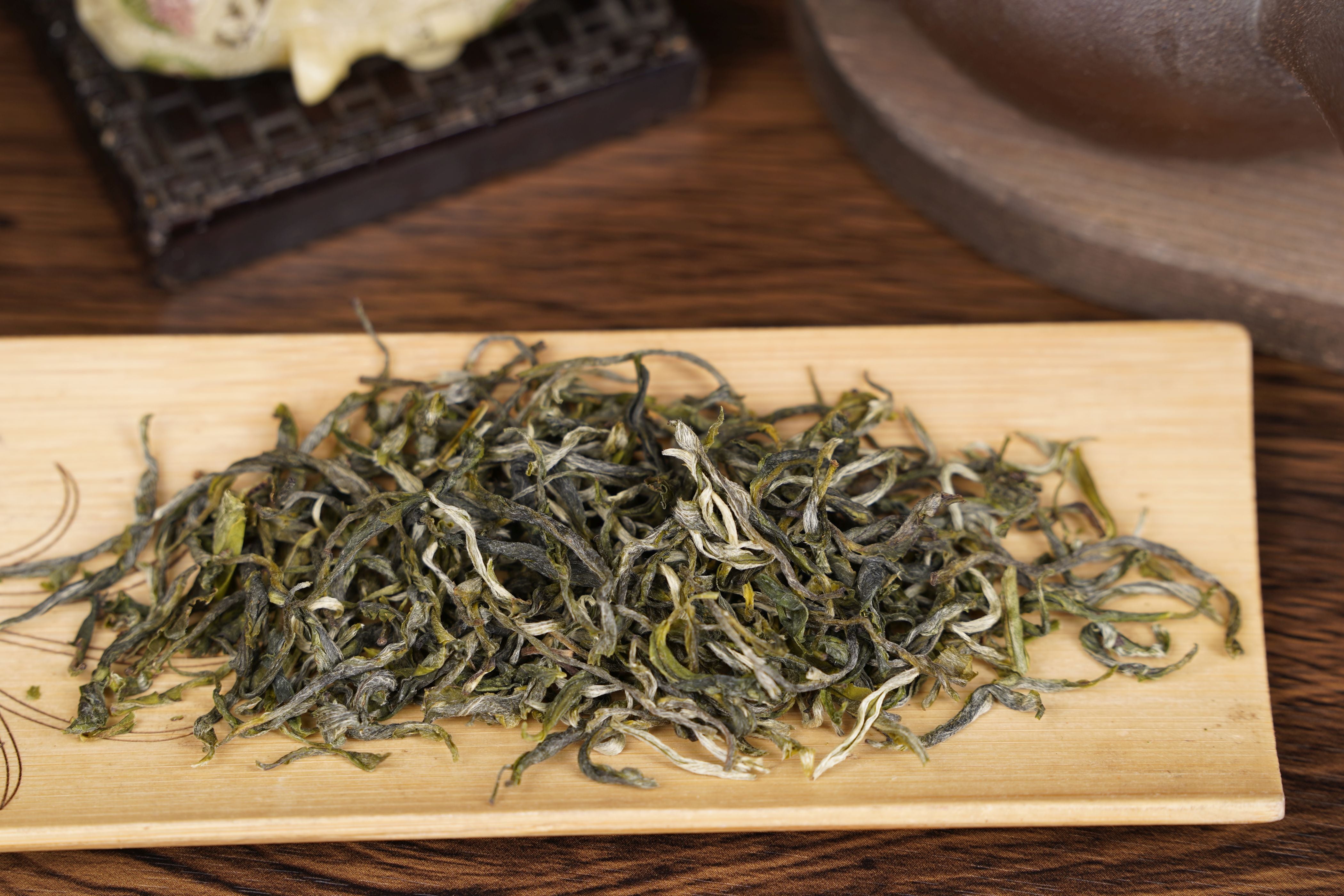 Menghai "Buddha Aroma" Green Tea — Yunnan Sourcing Tea Shop