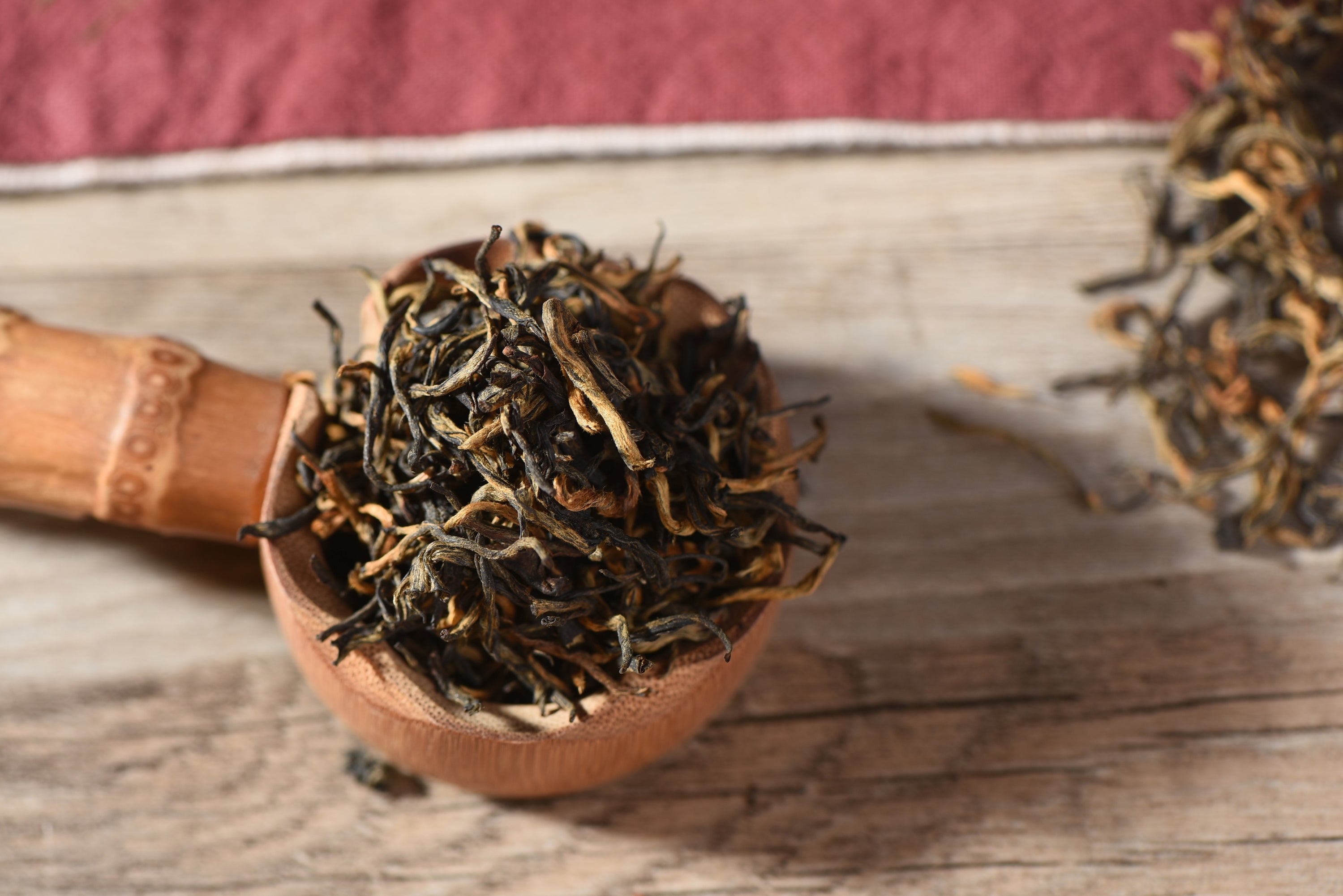 Traditional Process Dian Hong Black Tea of Feng Qing — Yunnan Sourcing ...