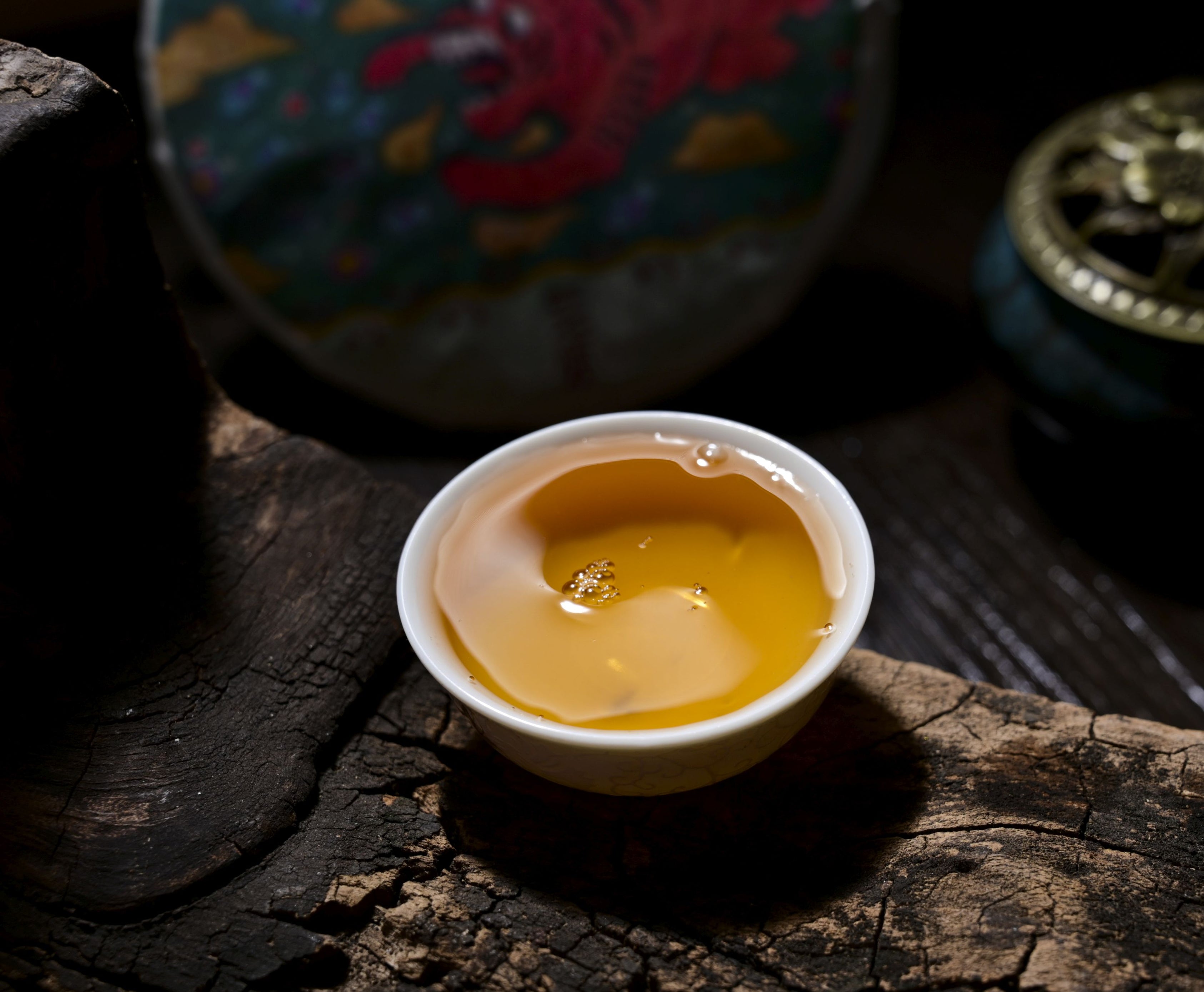 2022 Yunnan Sourcing "Man Gang Gu Shu Bai Cha" White Tea Cake Yunnan ...