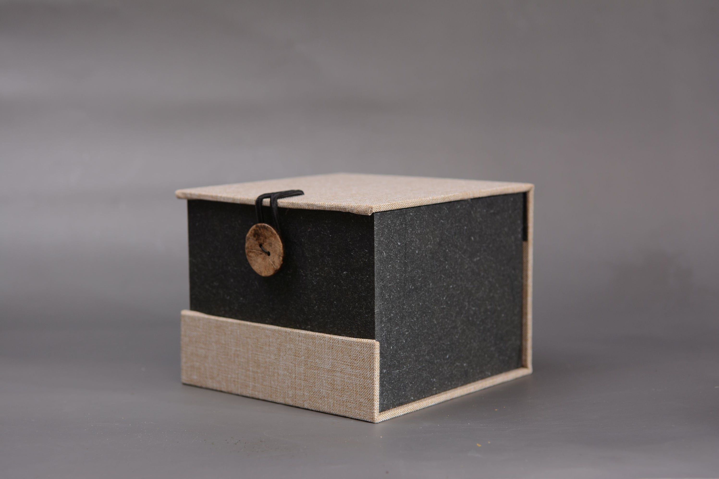 De Hua Jade Porcelain "Yu Ci" White Gaiwan * 130ml Yunnan Sourcing Tea Shop