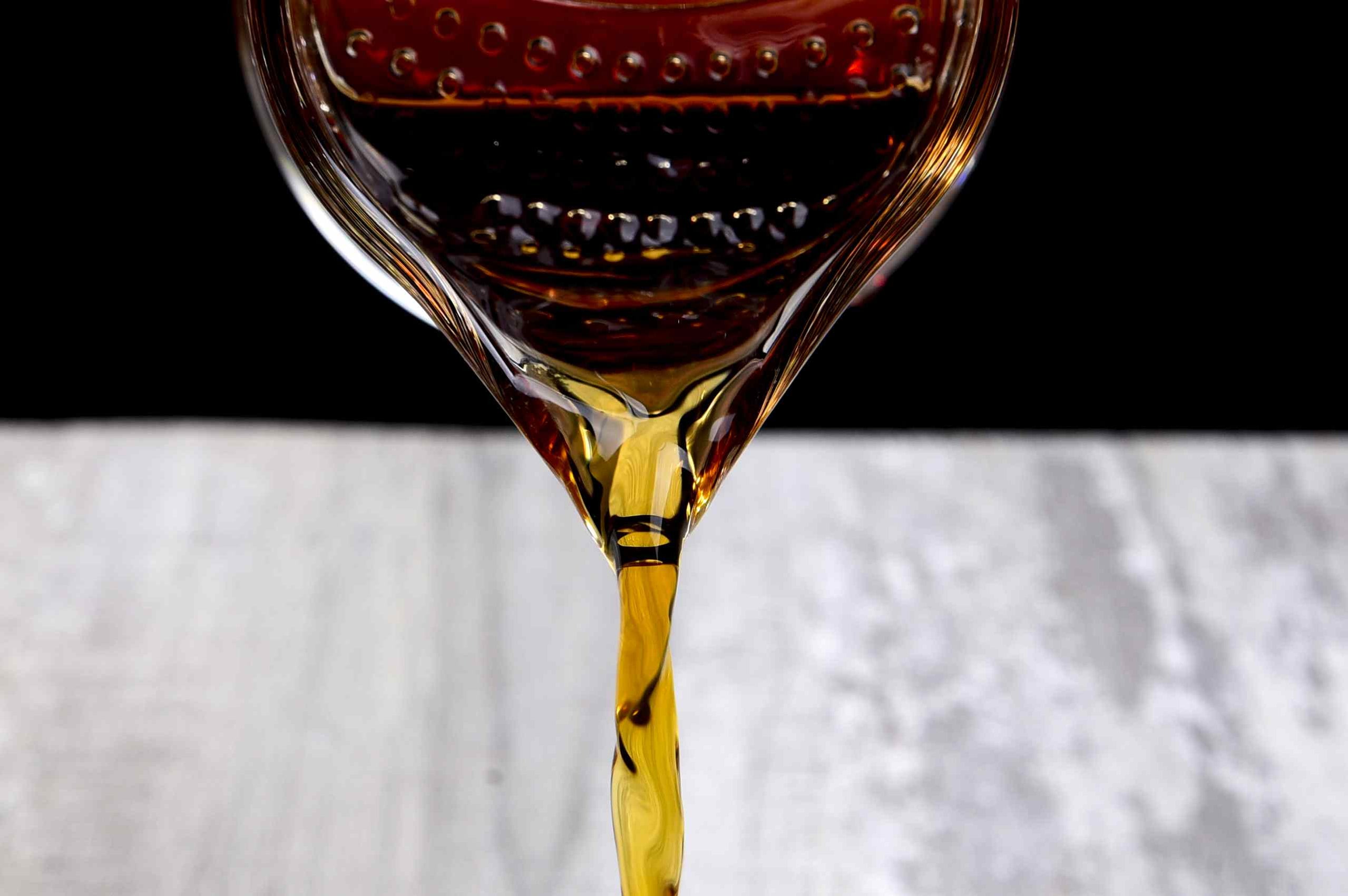 Grandpa Style Glass Cha Hai with Built-In Strainer — Yunnan Sourcing ...