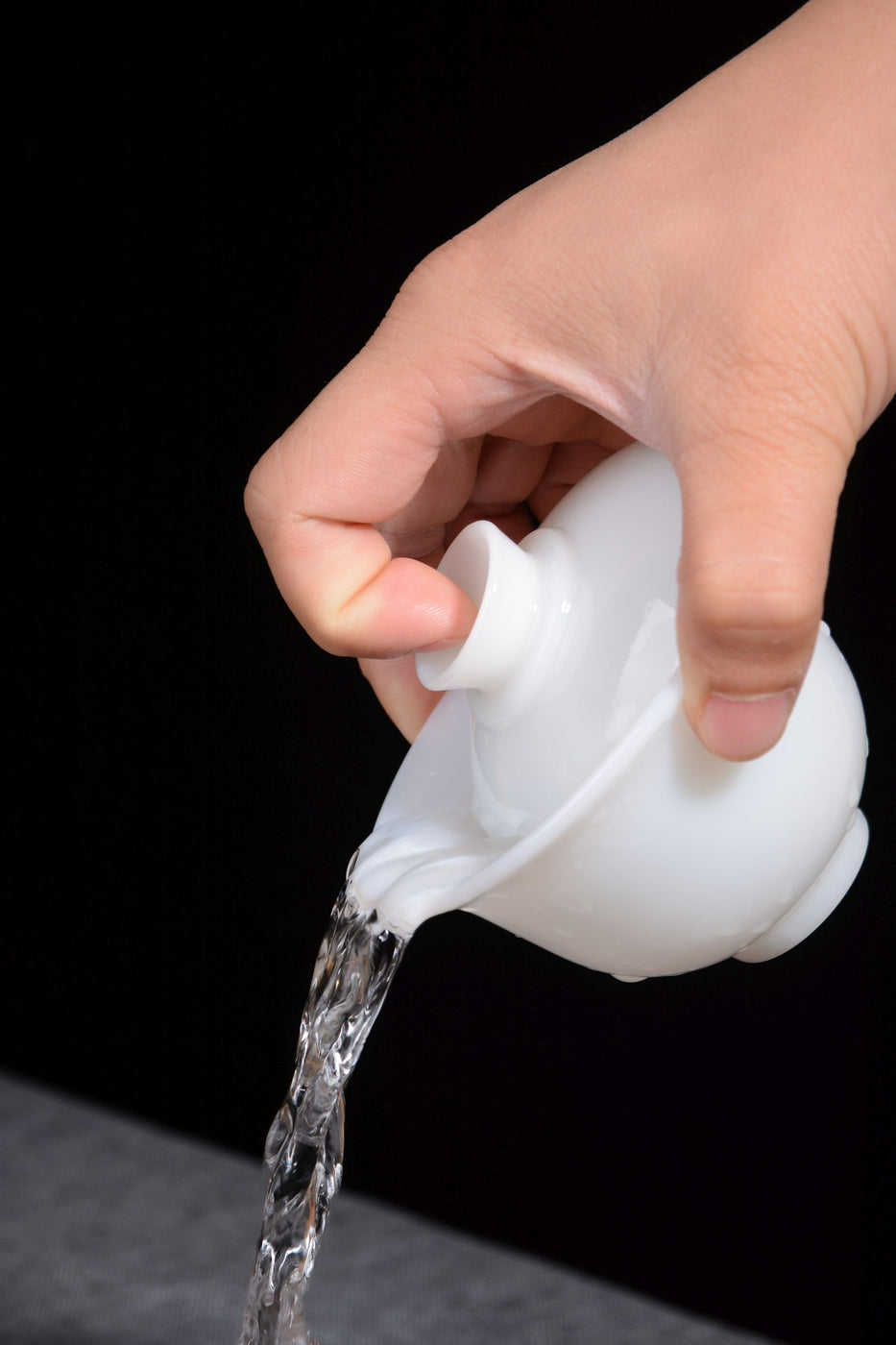 De Hua Jade Porcelain "Yu Ci" White Gaiwan * 130ml Yunnan Sourcing Tea Shop