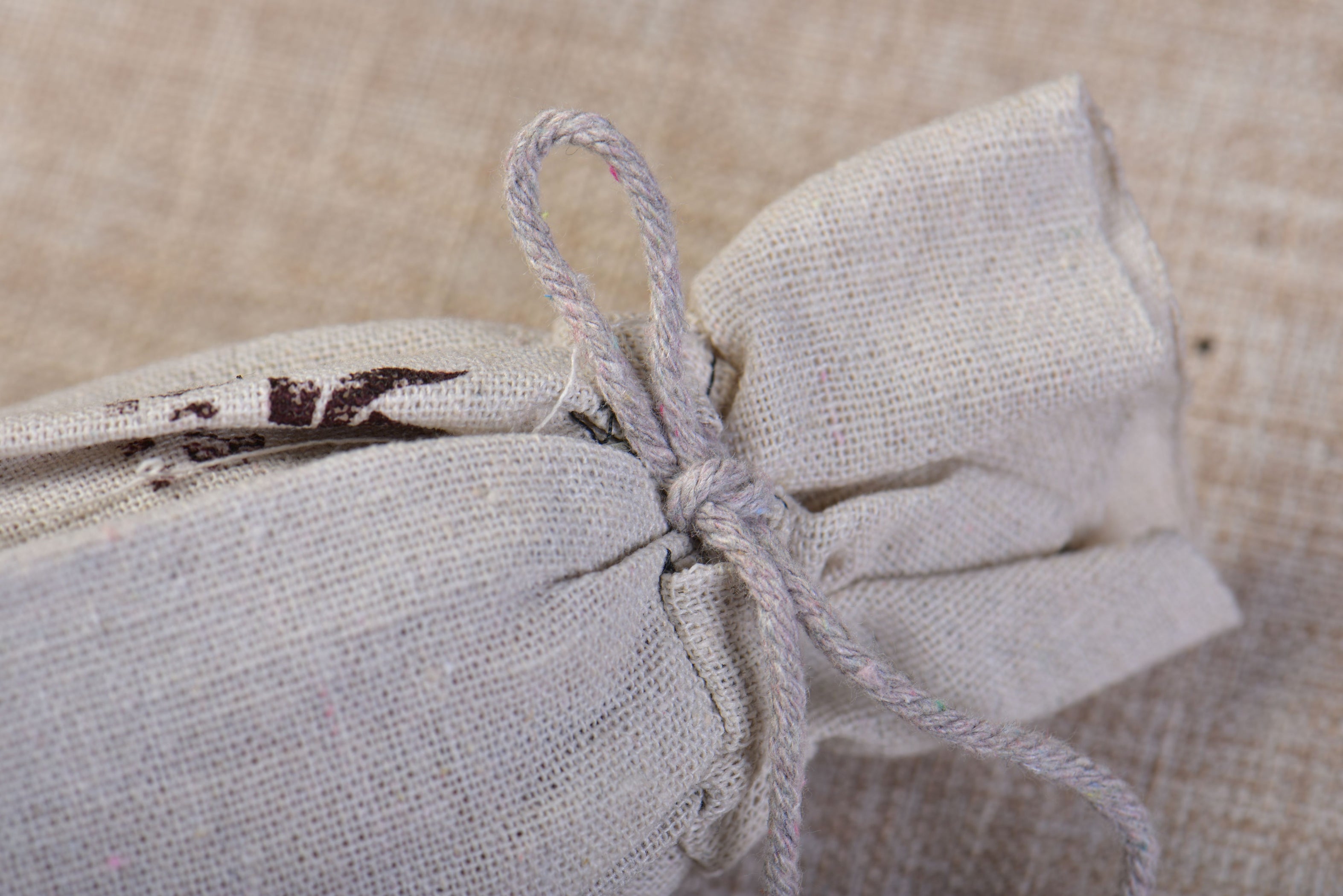 2012 Li Yuan Long "Shi Liang Cha" Anhua Hei Cha Yunnan Sourcing Tea Shop