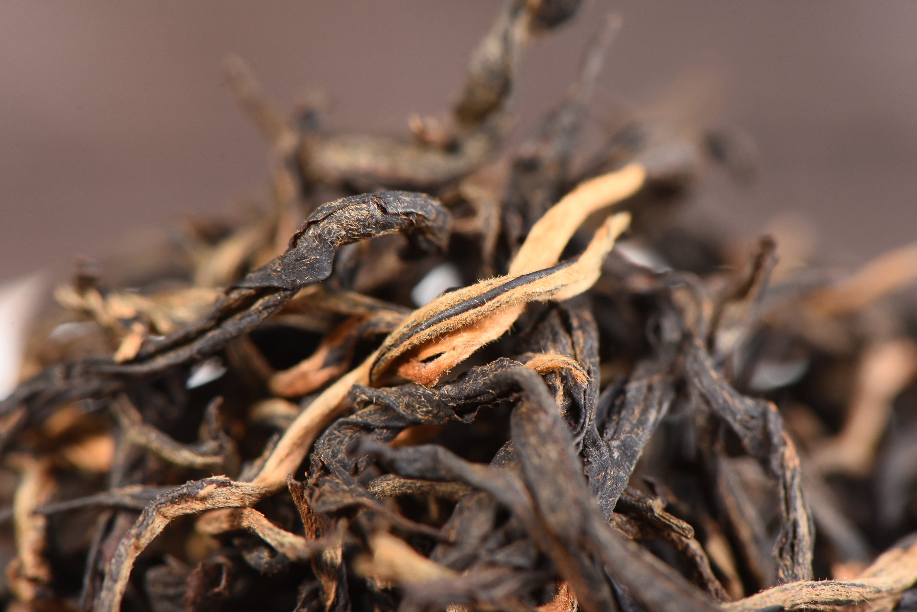 Yunnan "Black Gold" Black Tea Yunnan Sourcing Tea Shop
