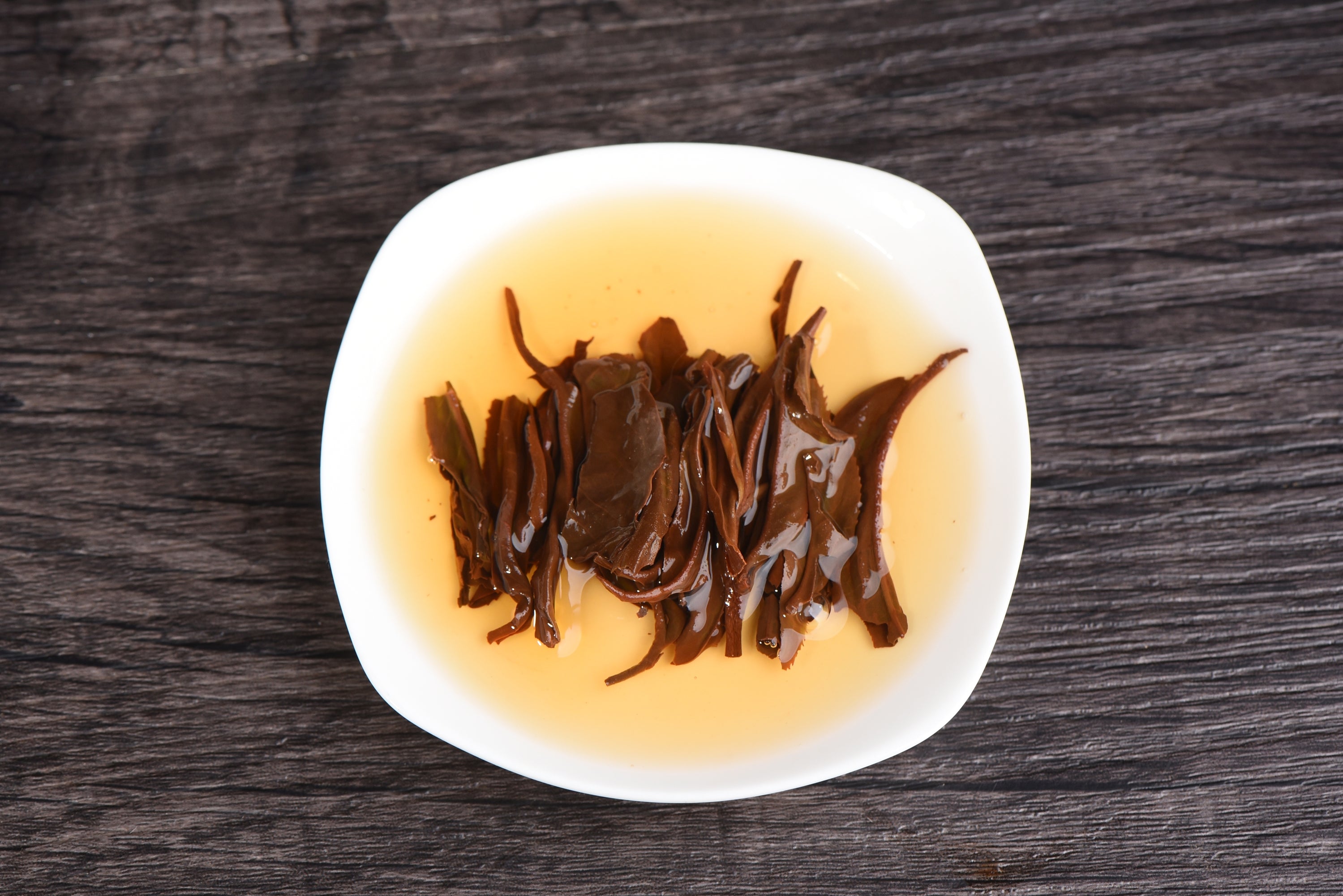 Yunnan "Black Gold" Black Tea Yunnan Sourcing Tea Shop