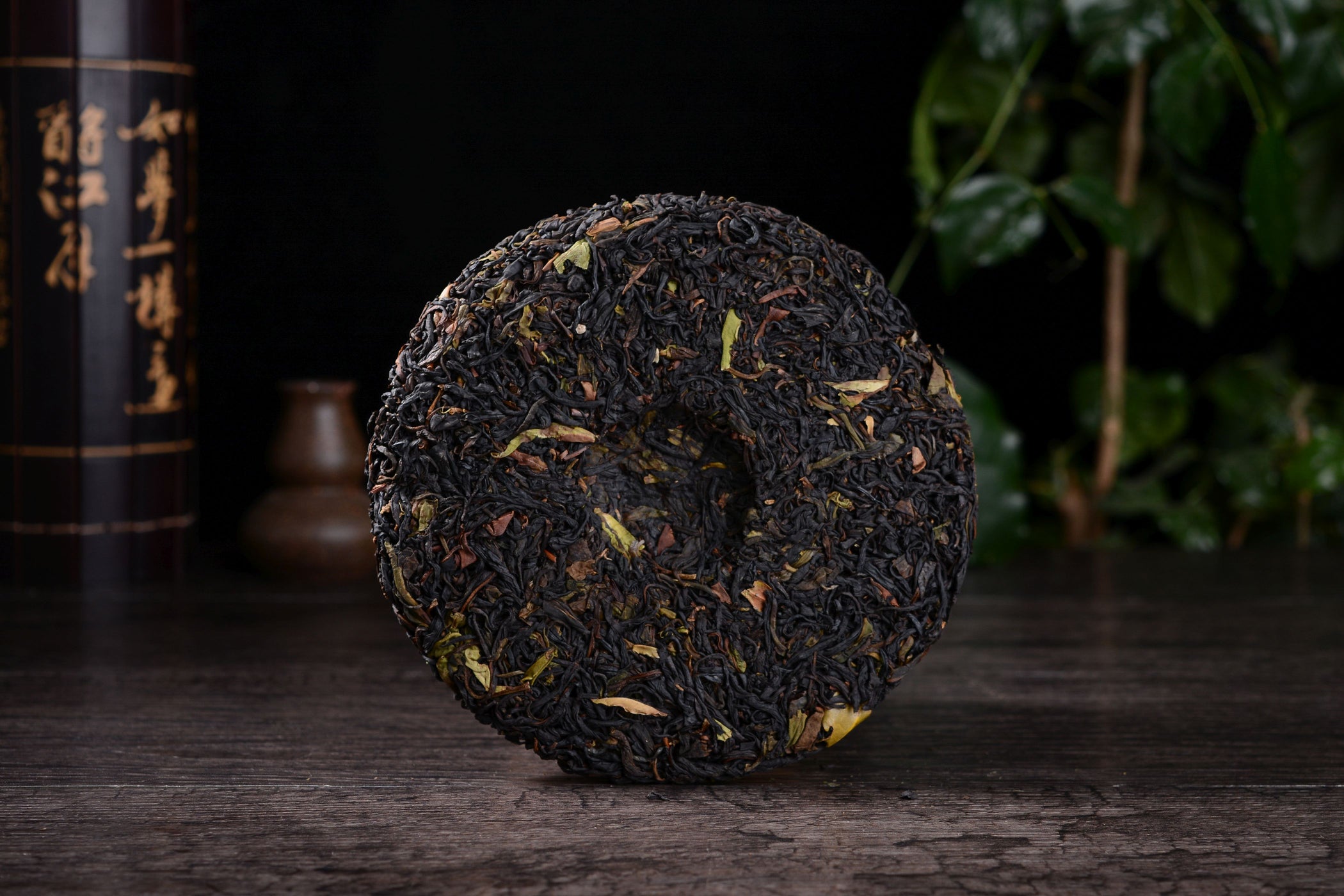"Purple Voodoo" Purple Black Tea Cake * Spring 2021 — Yunnan Sourcing ...