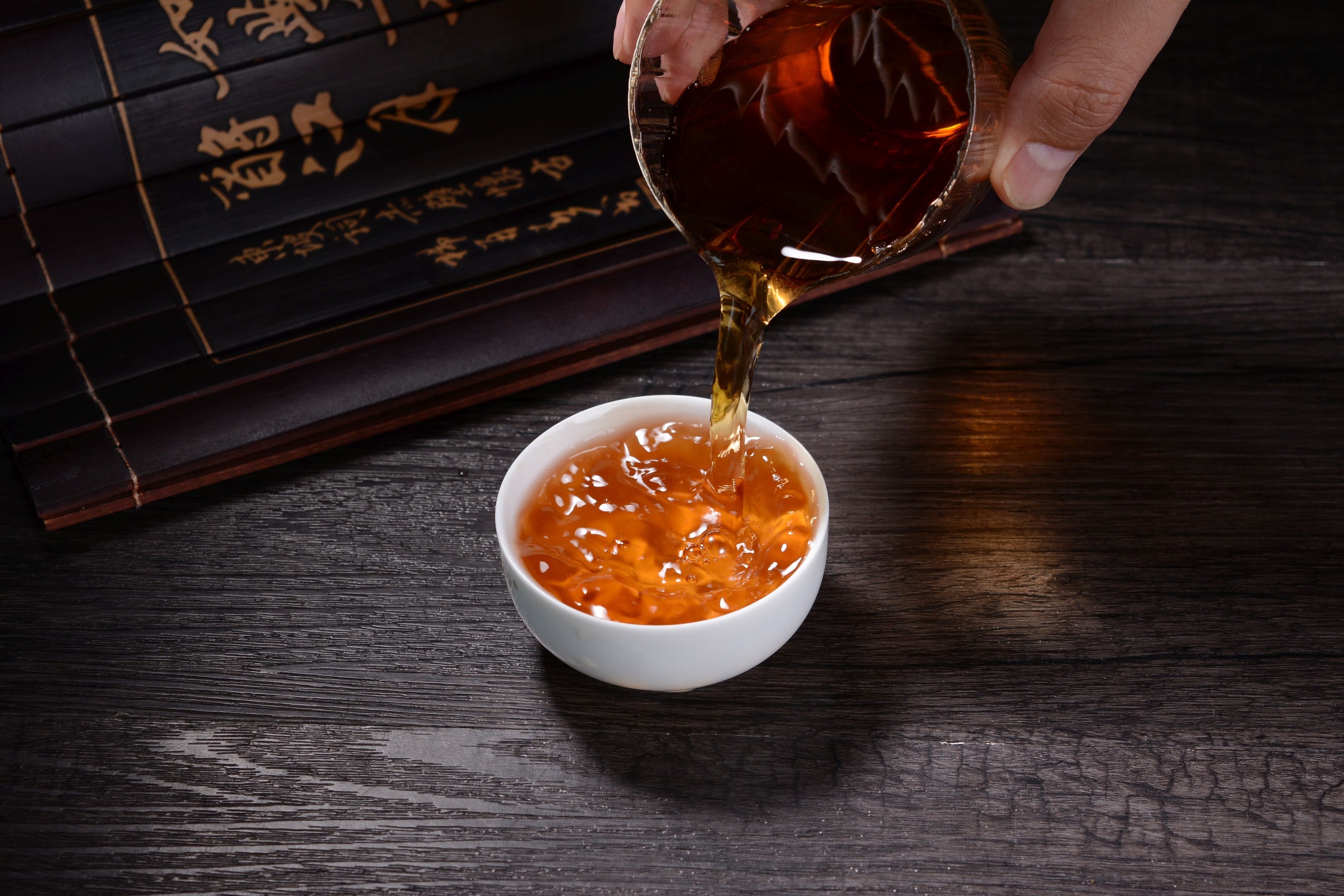 "Purple Voodoo" Purple Black Tea Cake * Spring 2021 — Yunnan Sourcing ...