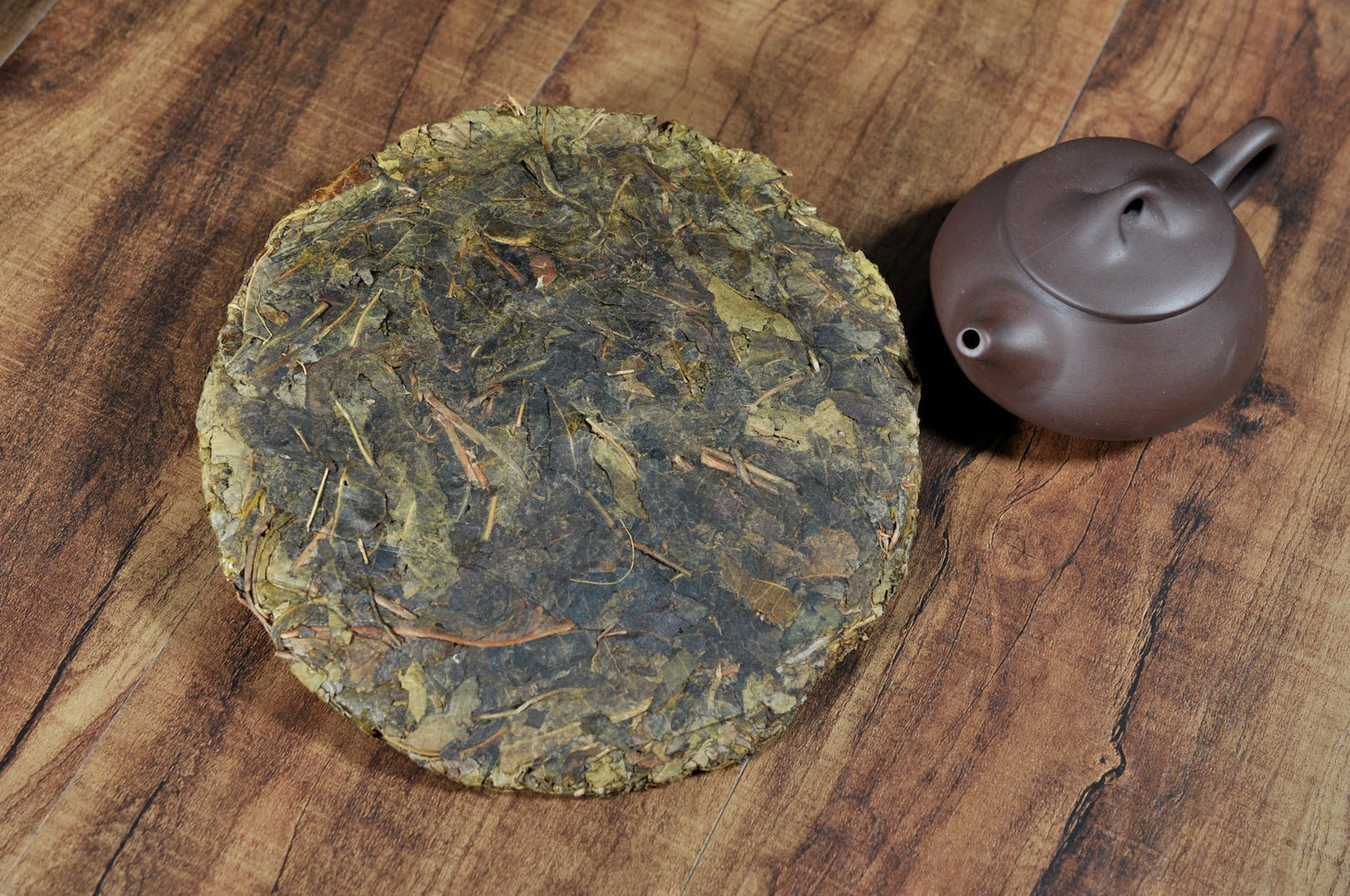 2000 Yi Wu "Huang Pian" Matured Leaves Raw Pu-erh Tea Cake Yunnan ...