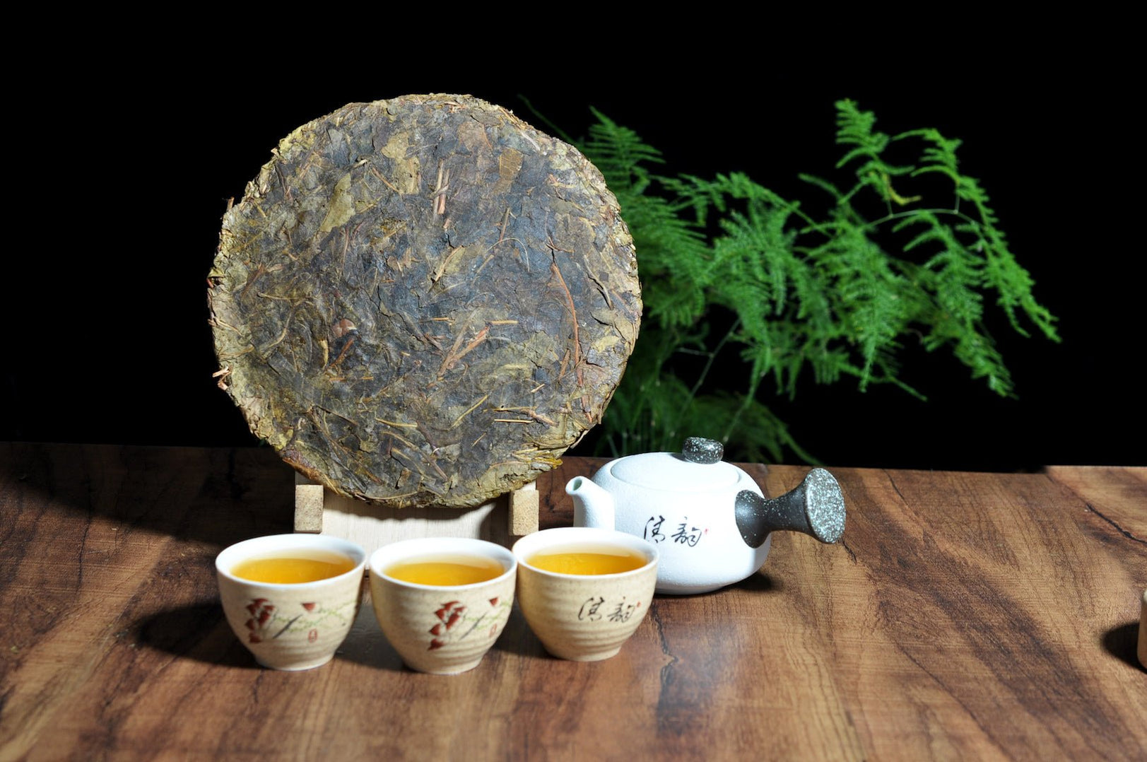 2000 Yi Wu "Huang Pian" Matured Leaves Raw Pu-erh Tea Cake Yunnan ...