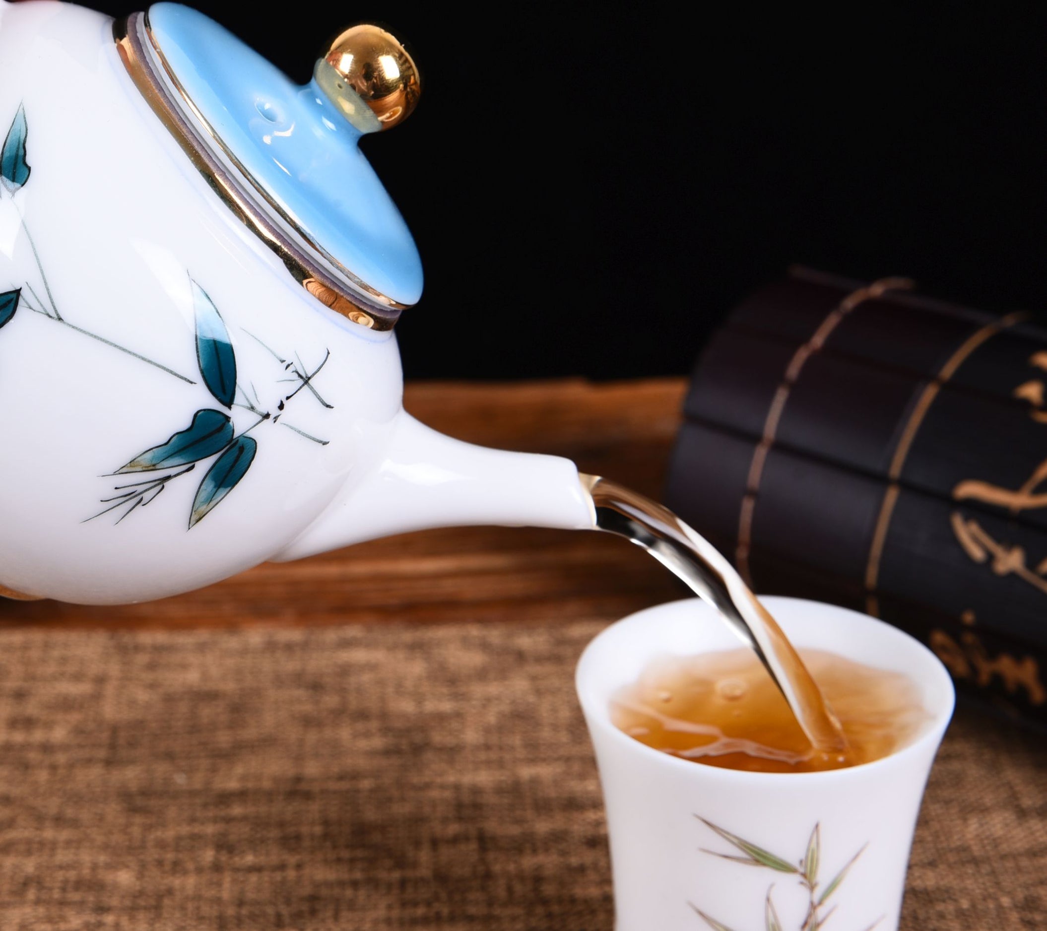 White Porcelain "Blue Bamboo" Hand-Painted Teapot Yunnan Sourcing Tea Shop