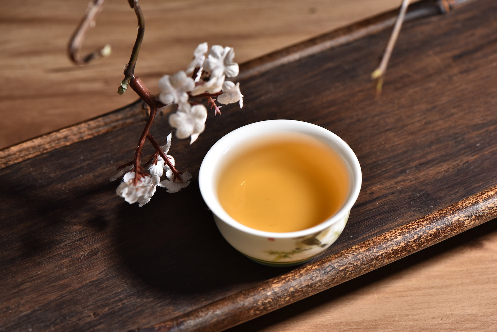 Wild Tree Purple "Ye Sheng Cha" Raw Pu-erh Tea Cake in Gifting Box ...