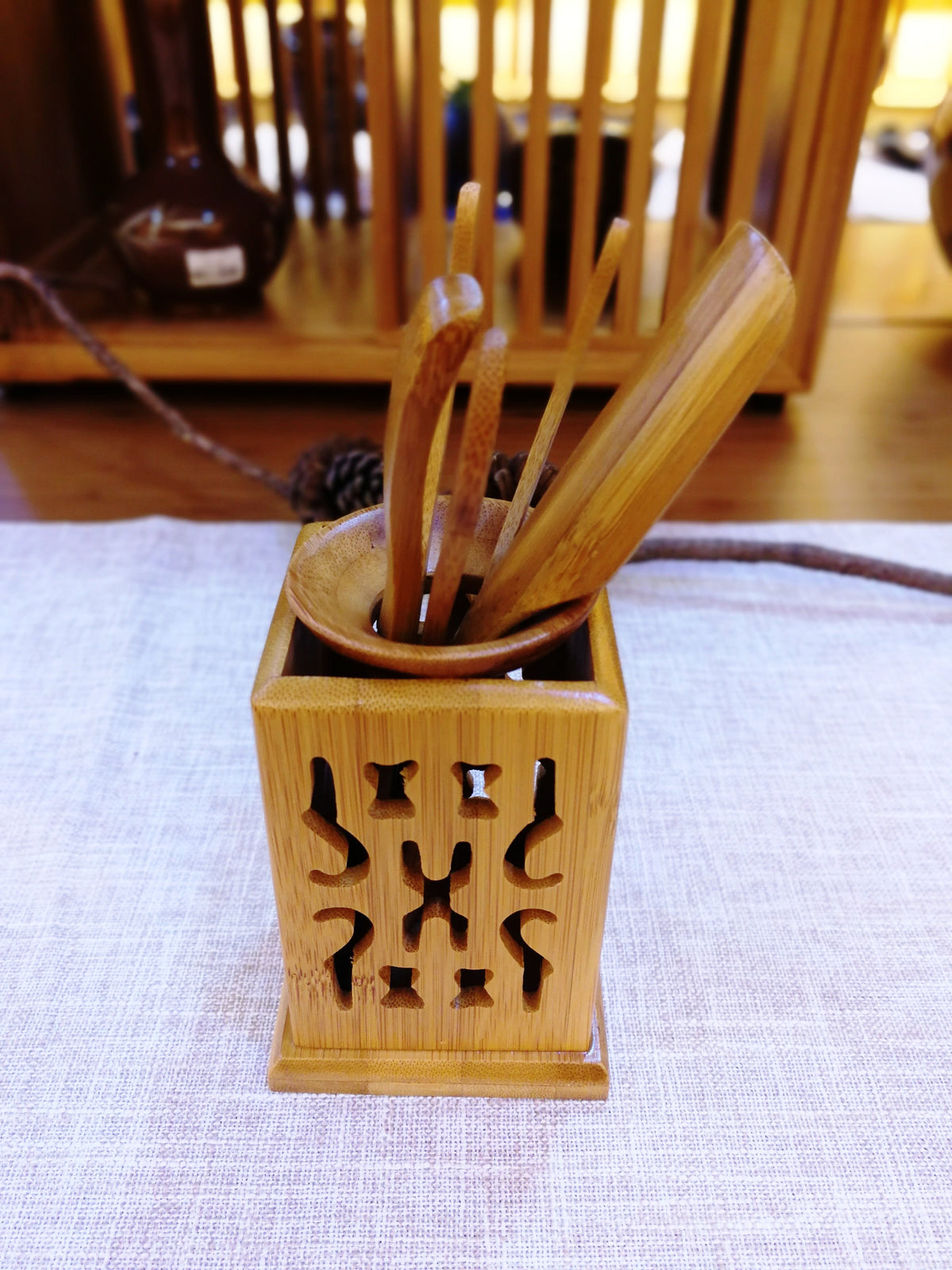 Bamboo Classic Styled Cha Dao for Gong Fu Cha Yunnan Sourcing Tea Shop