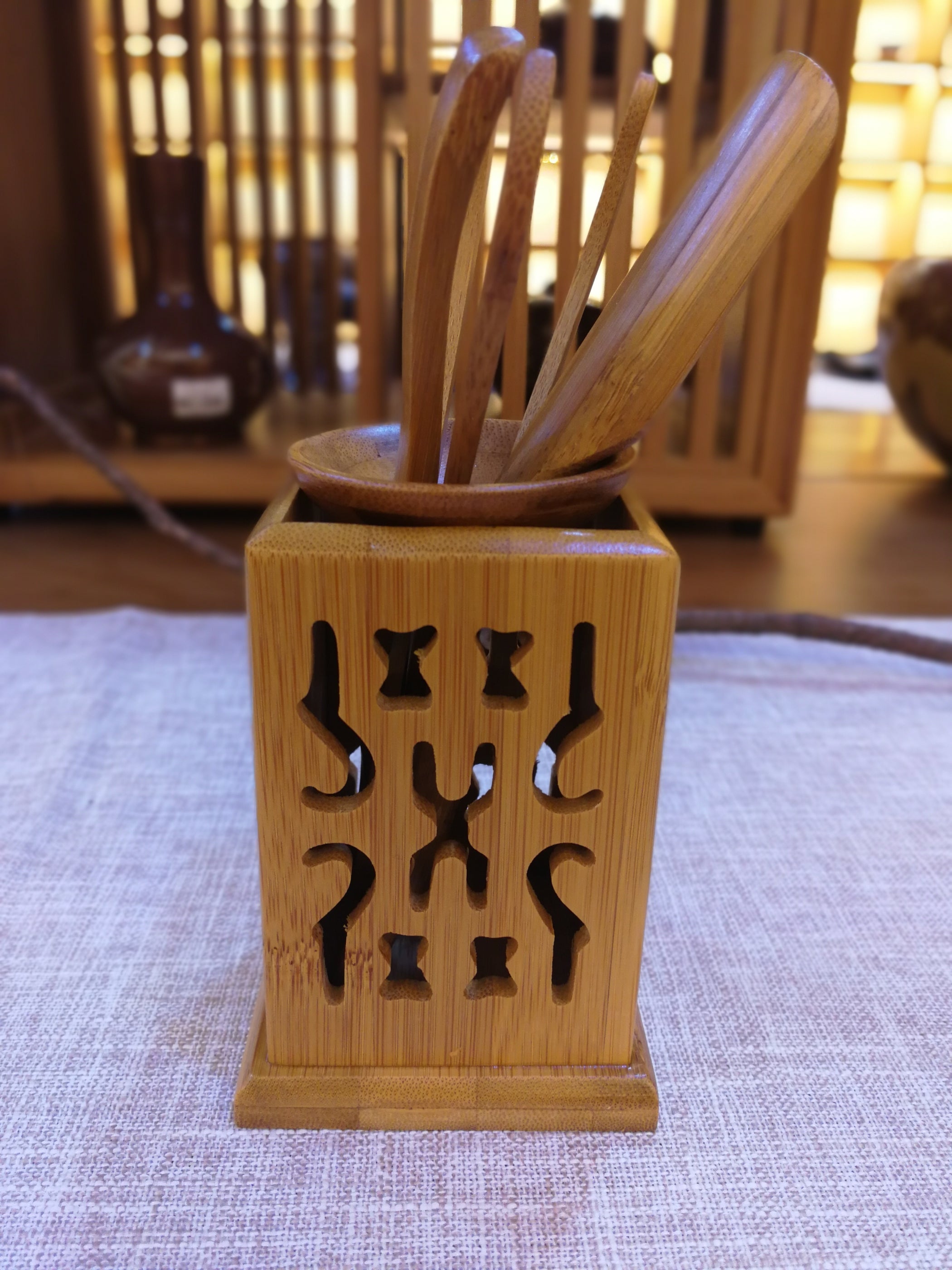 Bamboo Classic Styled Cha Dao for Gong Fu Cha Yunnan Sourcing Tea Shop